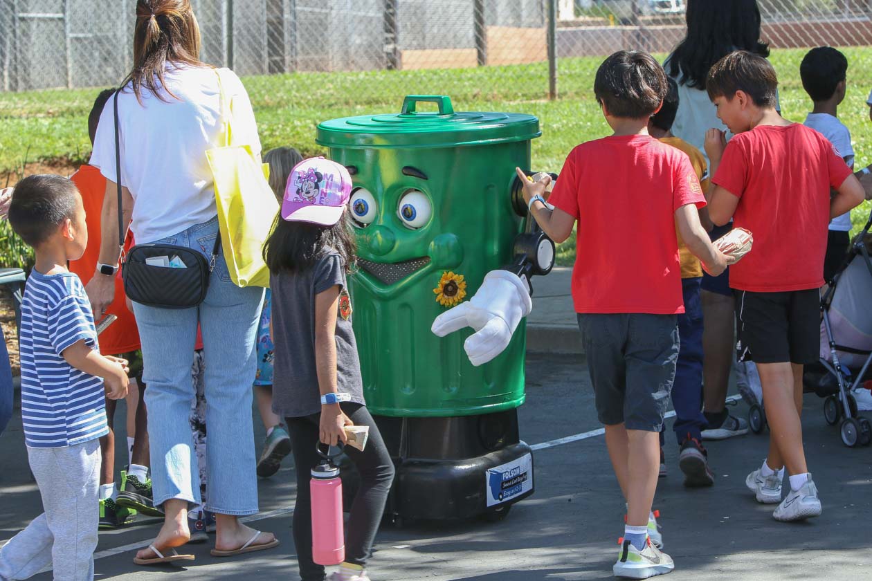 Folsom City Works Day Brings Big Crowds And Big Smiles – Folsom Times