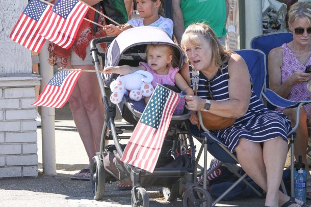Folsom Hometown Parade Draws Huge Spirited Patriotic Crowd – Folsom Times