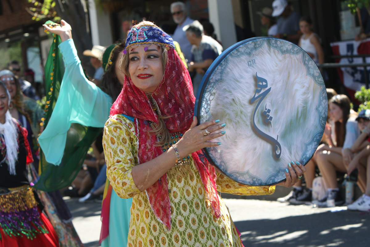 Folsom Hometown Parade Draws Huge Spirited Patriotic Crowd – Folsom Times