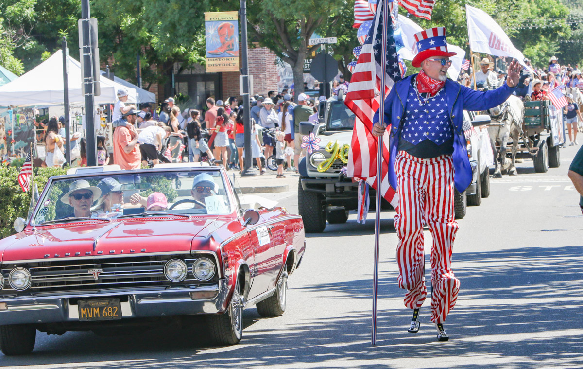 Volunteers Are Heartbeat Of Historic Folsom Hometown Parade – Folsom Times
