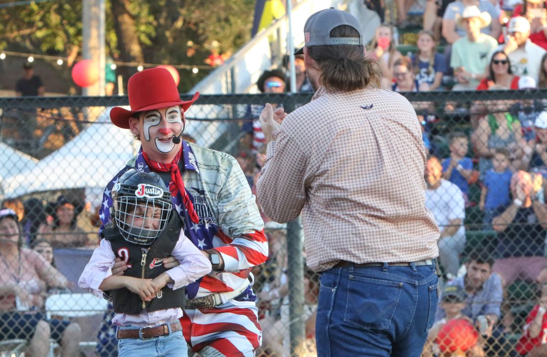 In Pictures: Community Spirit Shines At Folsom Pro Rodeo – Folsom Times