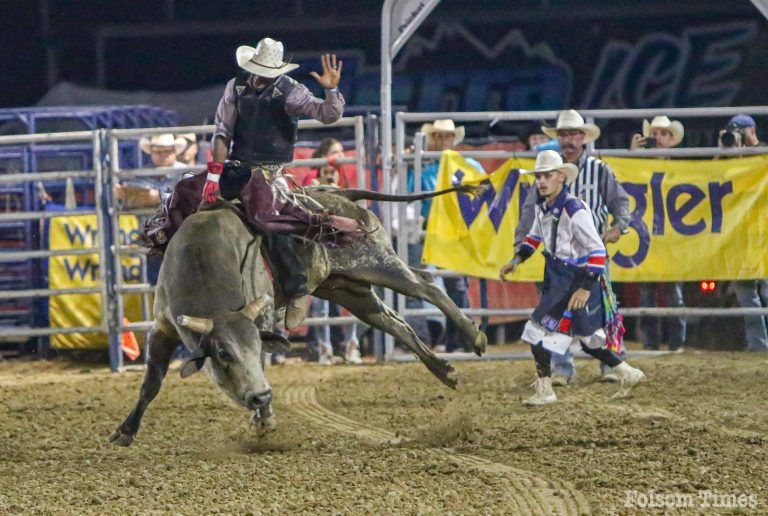 In Pictures: Community Spirit Shines At Folsom Pro Rodeo – Folsom Times
