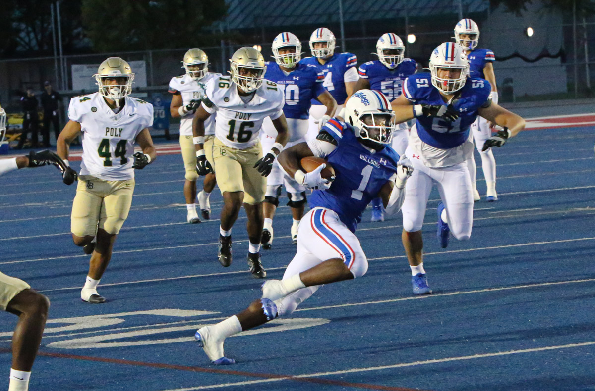 Football Openers: Bulldogs Stomp Long Beach; Vista, Cordova Take Wins ...